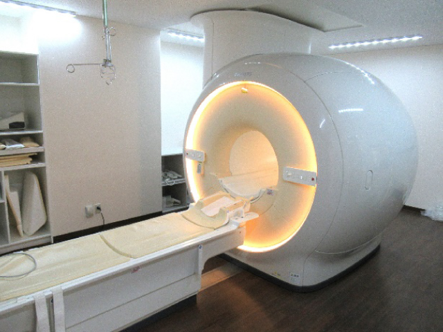 MRI検査 | 和歌山ろうさい病院